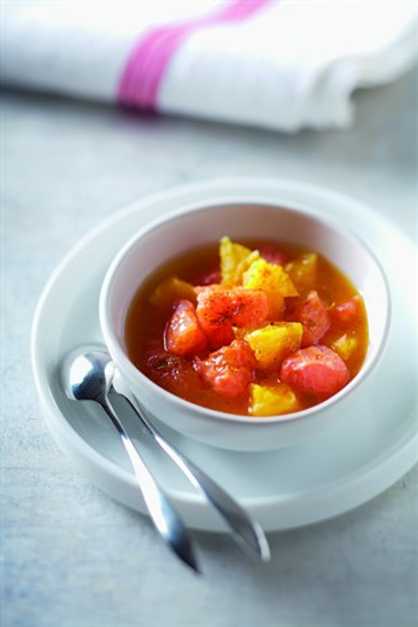 Nage d’agrumes aux fruits exotiques | Éditions Larousse